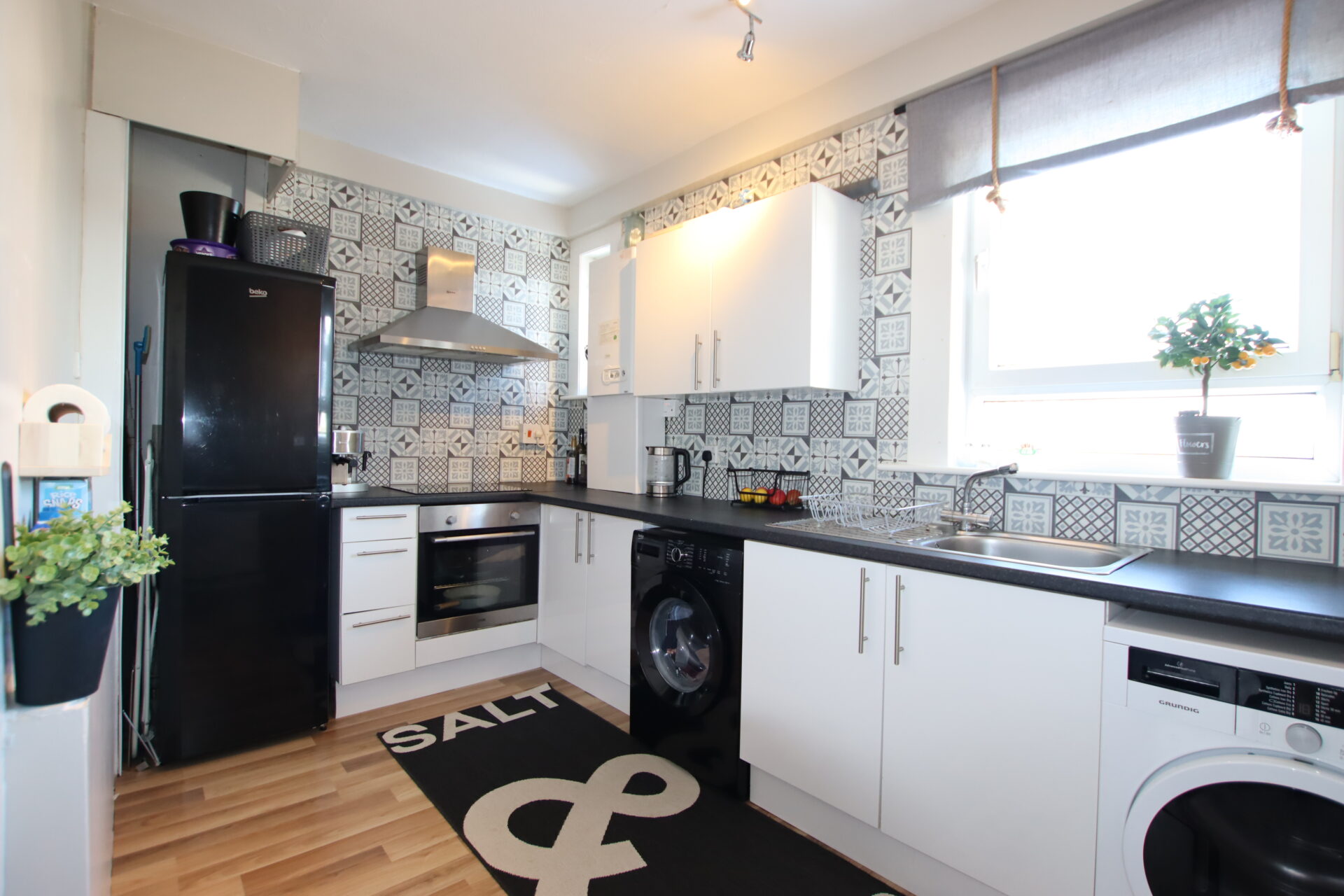 Whifflet Street, Coatbridge, ML5 - Abode Estate Agency