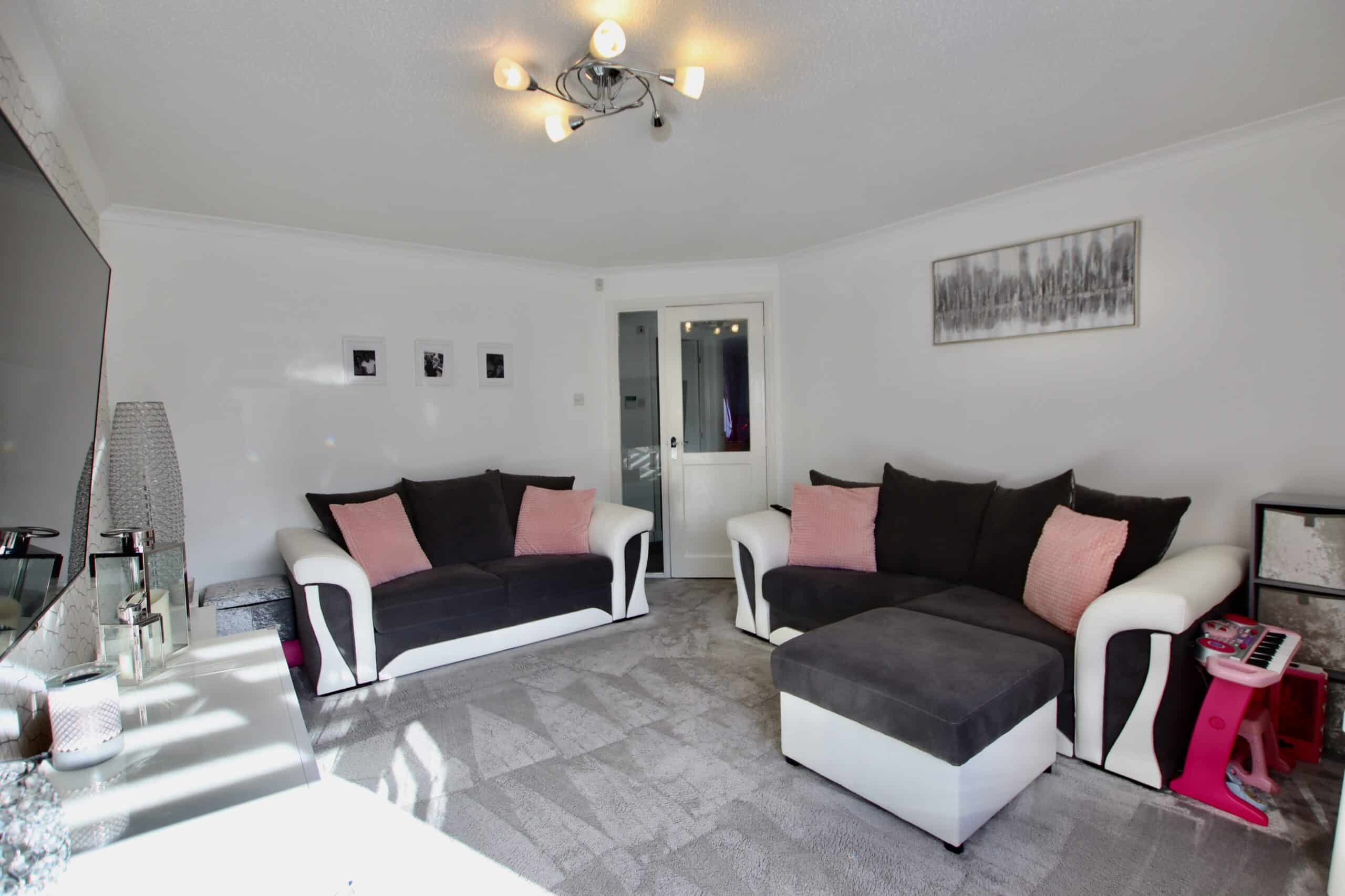 Dysart Way, Airdrie, ML6 - Abode Estate Agency