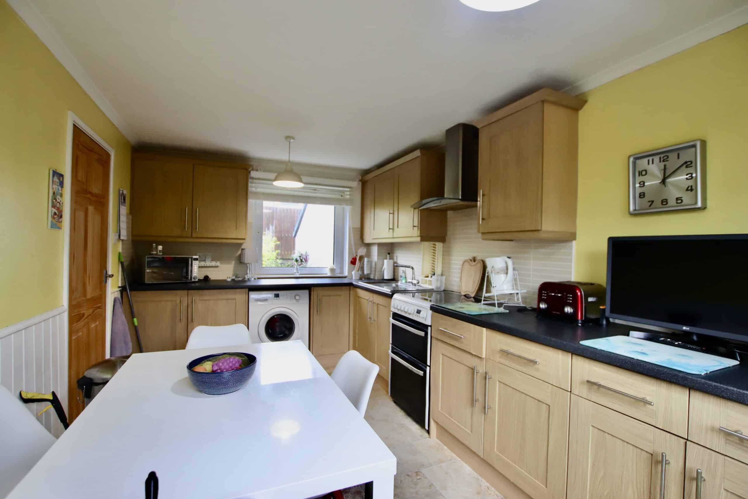 Clouden Road, Cumbernauld, G69 - Abode Estate Agency