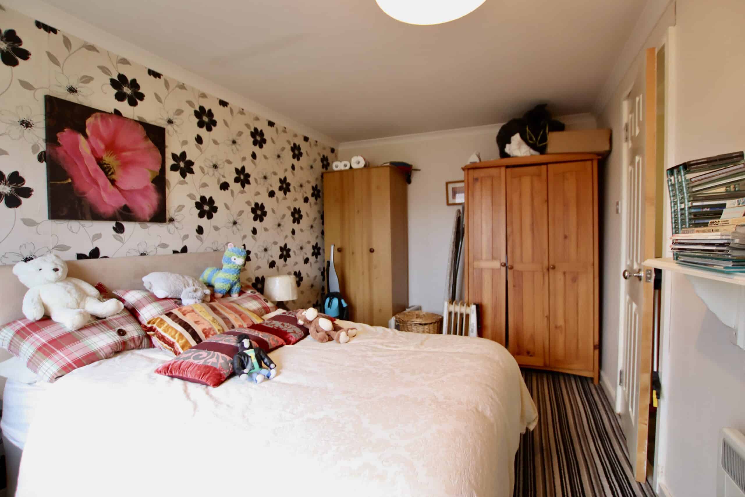 Clouden Road, Cumbernauld, G69 - Abode Estate Agency